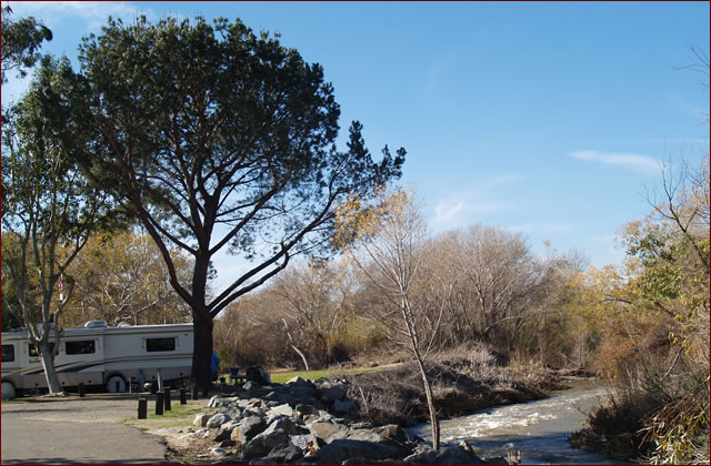 RV Facilities & Amenities at Canyon RV Park in Anaheim